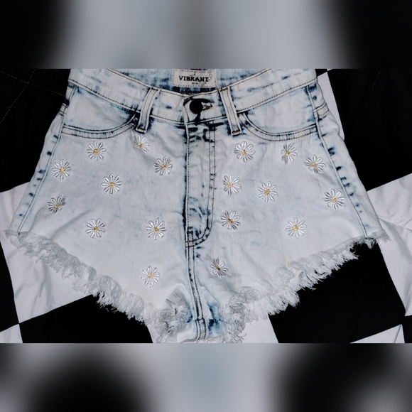 Vibrant | Shorts | Vibrant Brand Acid Wash Cut Off Jeans Shorts With ...